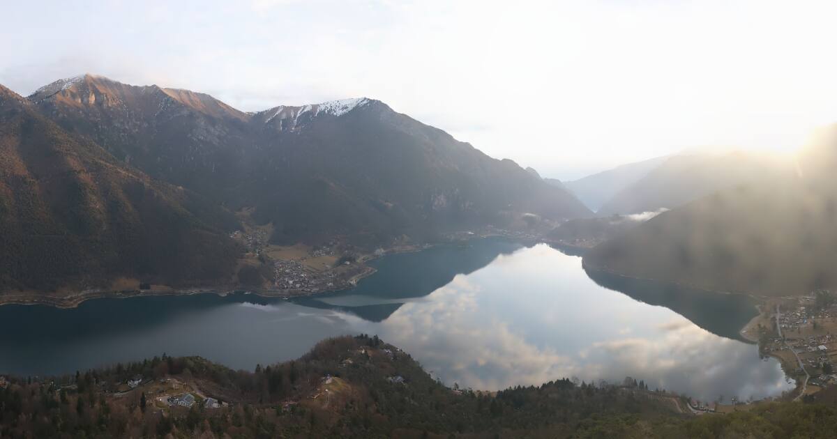 I 133 megapixel di questa superwebcam Panomax vi regalano il Lago e la ...